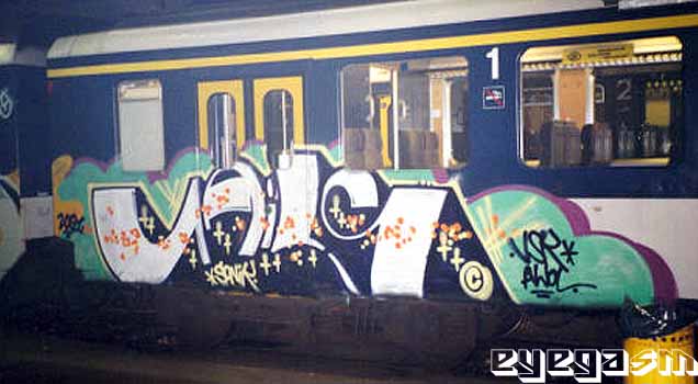 tails01.jpg